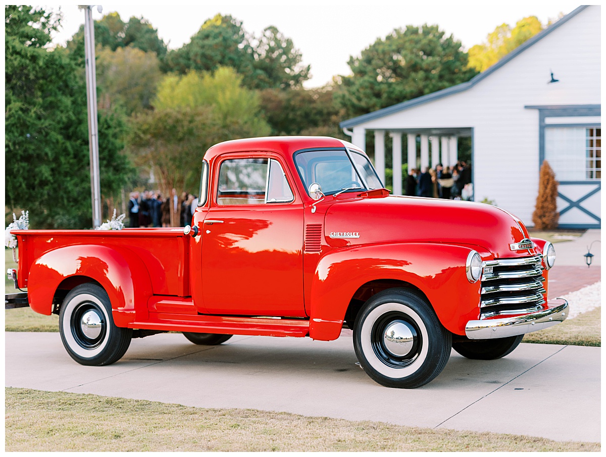 Drew & Nathan | Southern Rustic Wedding at Walnut Hill - Arika Jordan Photography North Carolina ...